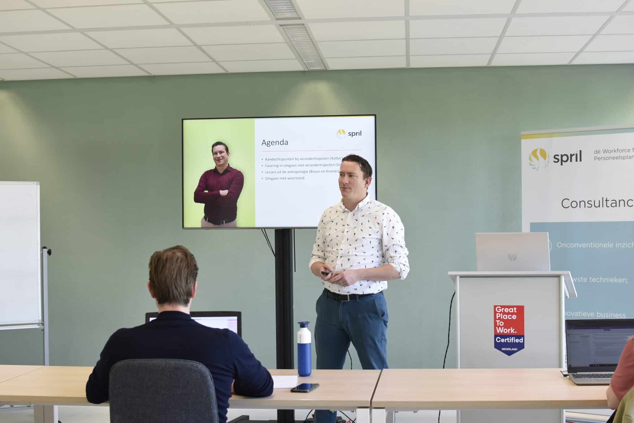 Besturingsmethodieken en Reporting & Analyse - Spril